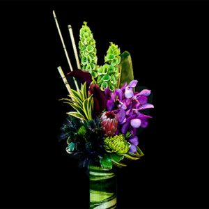 Young Flowers Seattle – Modern artistic floral design | Flower delivery ...